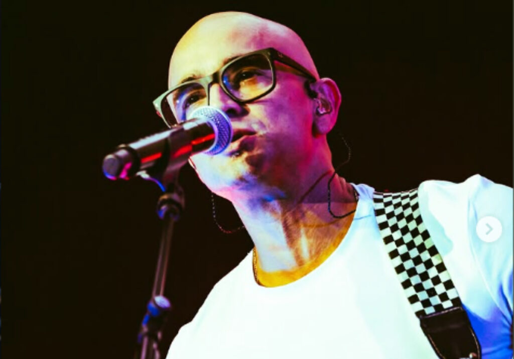 Rodrigo Costa, ex-Forfun, é atração do 'Bloco dos Emos', no dia 21, em ...